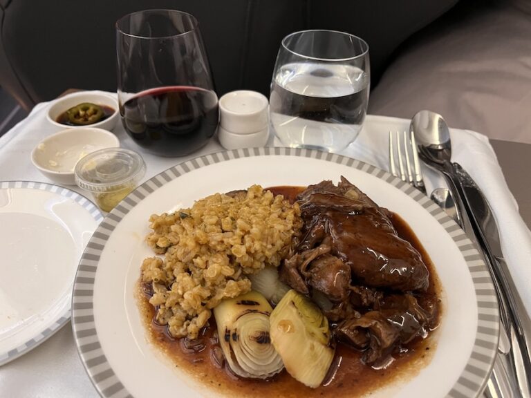 Singapore Airlines Business Class Review: A350-900 Long Haul Seattle to ...